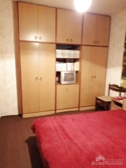 House for sale in the town of Dve Mogili