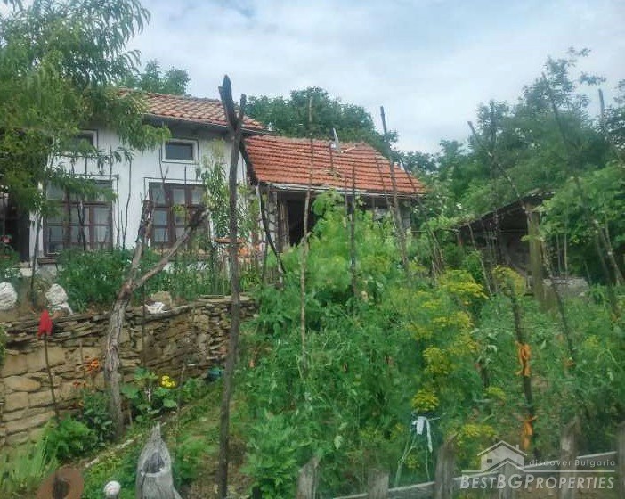 Rural house for sale in northern Bulgaria near Dryanovo